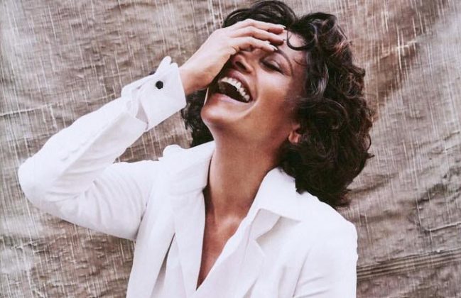 "Retratos Contados da Yolanda Lobo" - Retratos Contados